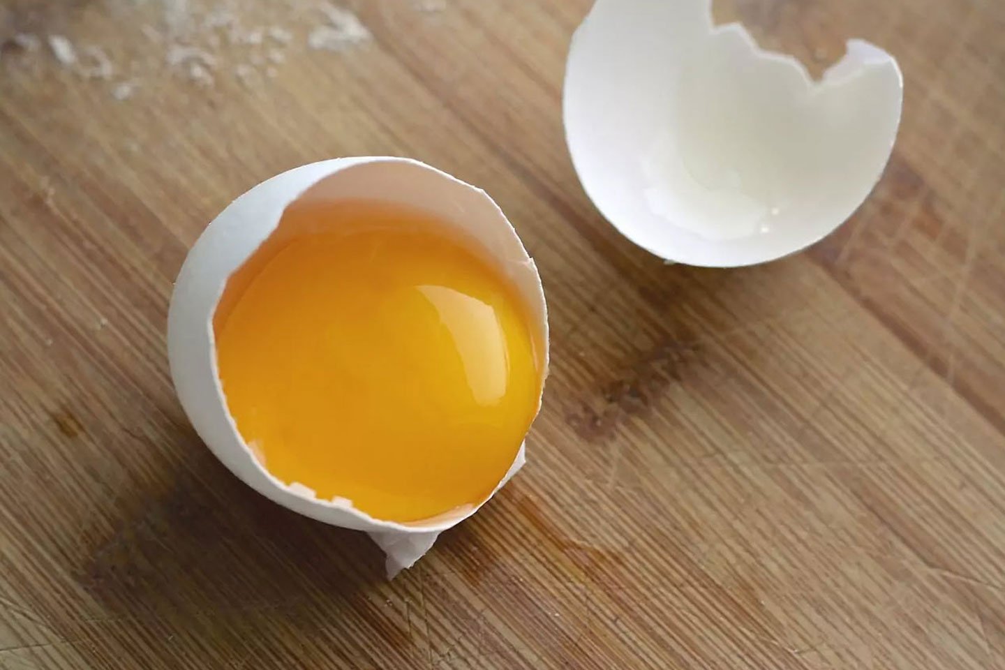 How to cook an egg while preserving its nutritional benefits