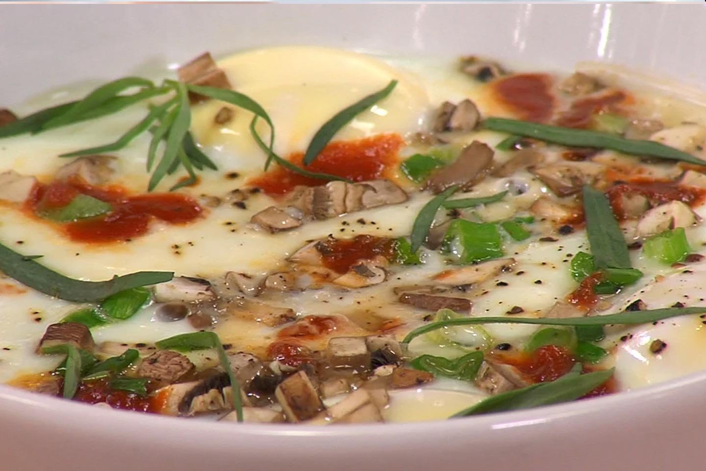 How to cook an egg while preserving its nutritional benefits