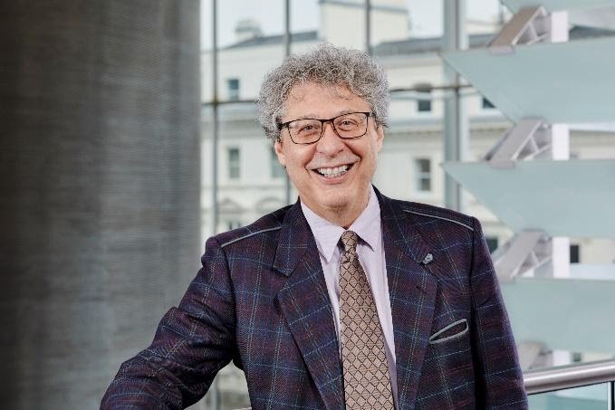 Service Innovation: Embracing design thinking in business model innovation